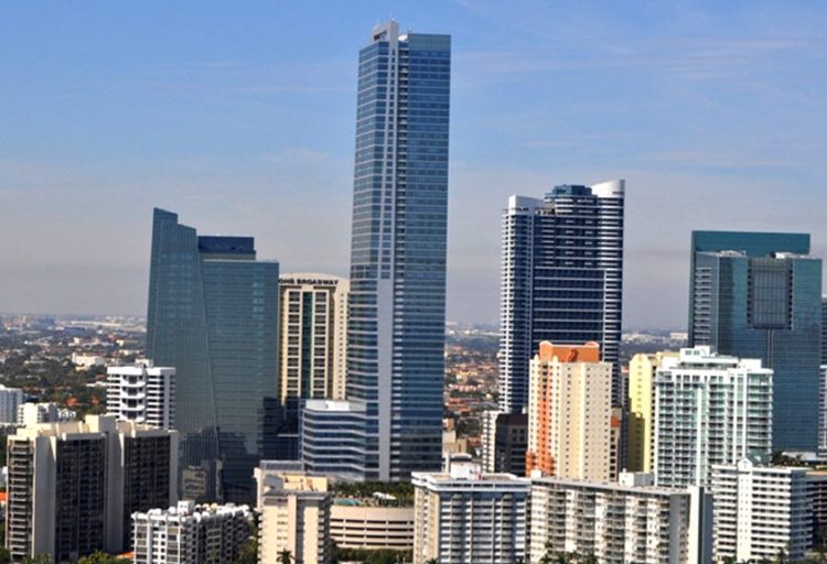 Why Is Mumbai The Commercial Hub Of India?